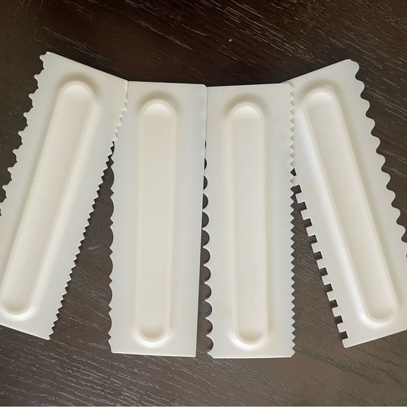 Kitchen | Cake Slide Smoother In Different Models | Poshmark